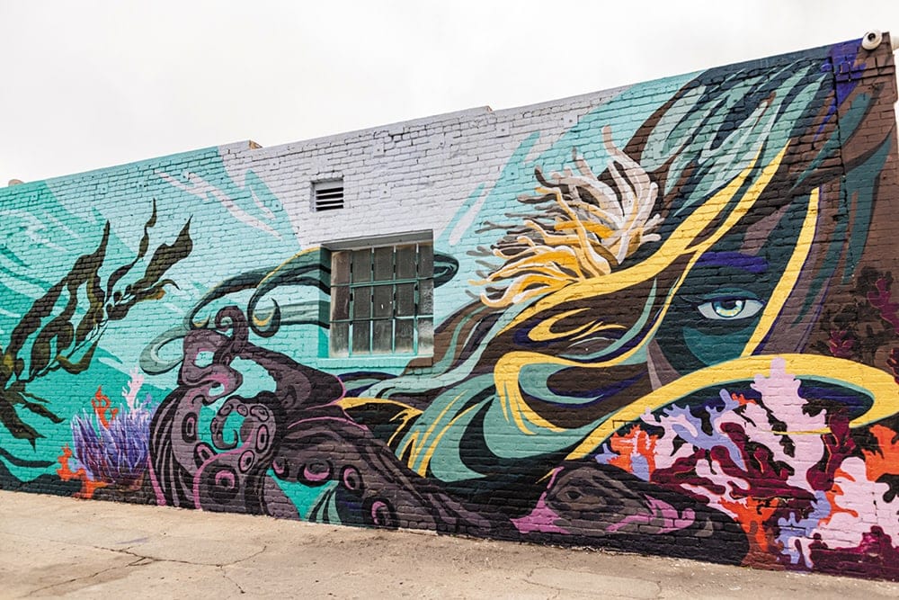 La Serna de Ojo – Sirens Community Mural. (photo: John Mattera Photography)